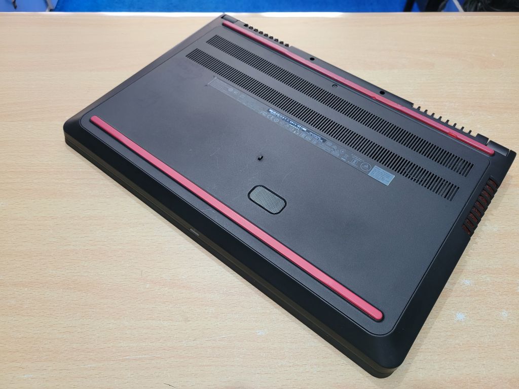 Dell Inspiron 15 7559 - Core i7, 4GB Nvidia Graphics - UK Used Laptops ...