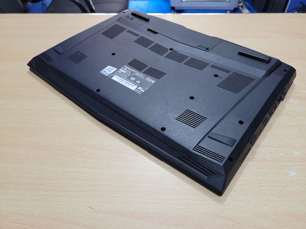 Clevo Gaming Laptop - Core i7, GTX 1060, 6GB Dedicated - UK Used ...