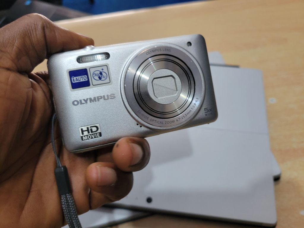 Olympus VG-160 Digital Camera - UK Used Laptops | Phones | Gadgets