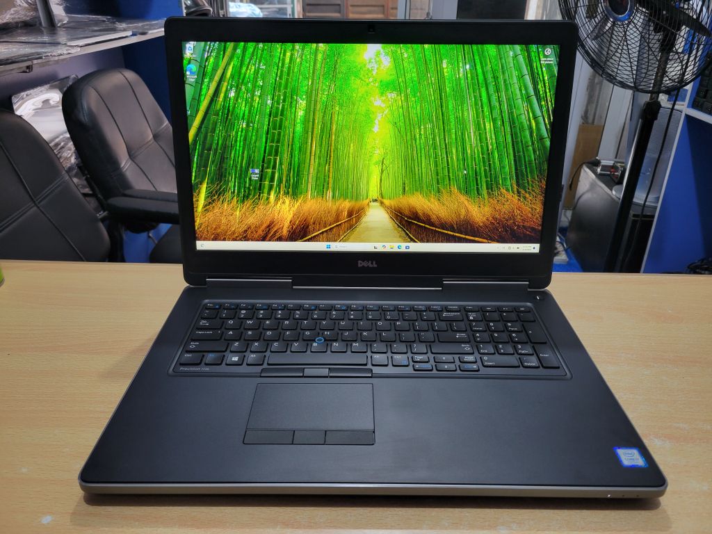 Dell Precision 7720 - Core i7, 4GB Nvidia Graphics - UK Used Laptops ...