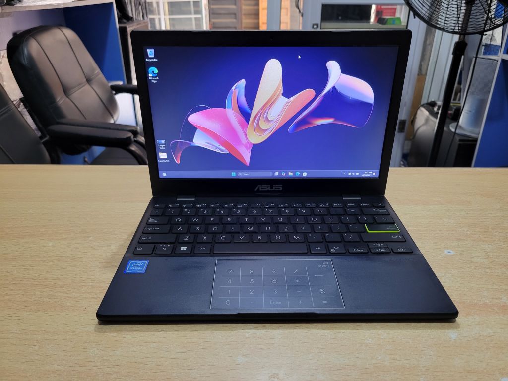 Asus E210M - UK Used Laptops | Phones | Gadgets
